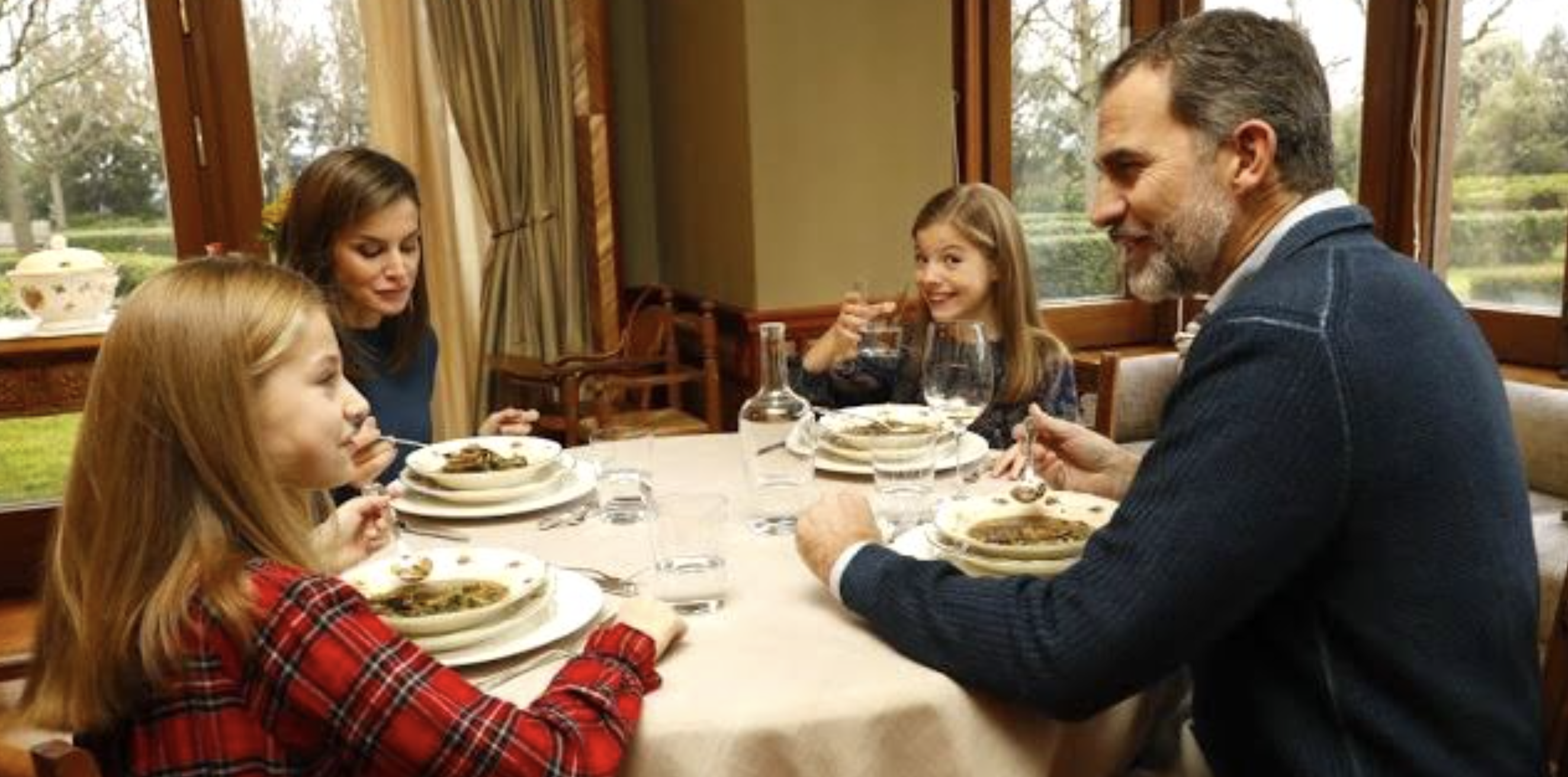 Felipe VI, un Rey, un Padre | The Royal Watcher