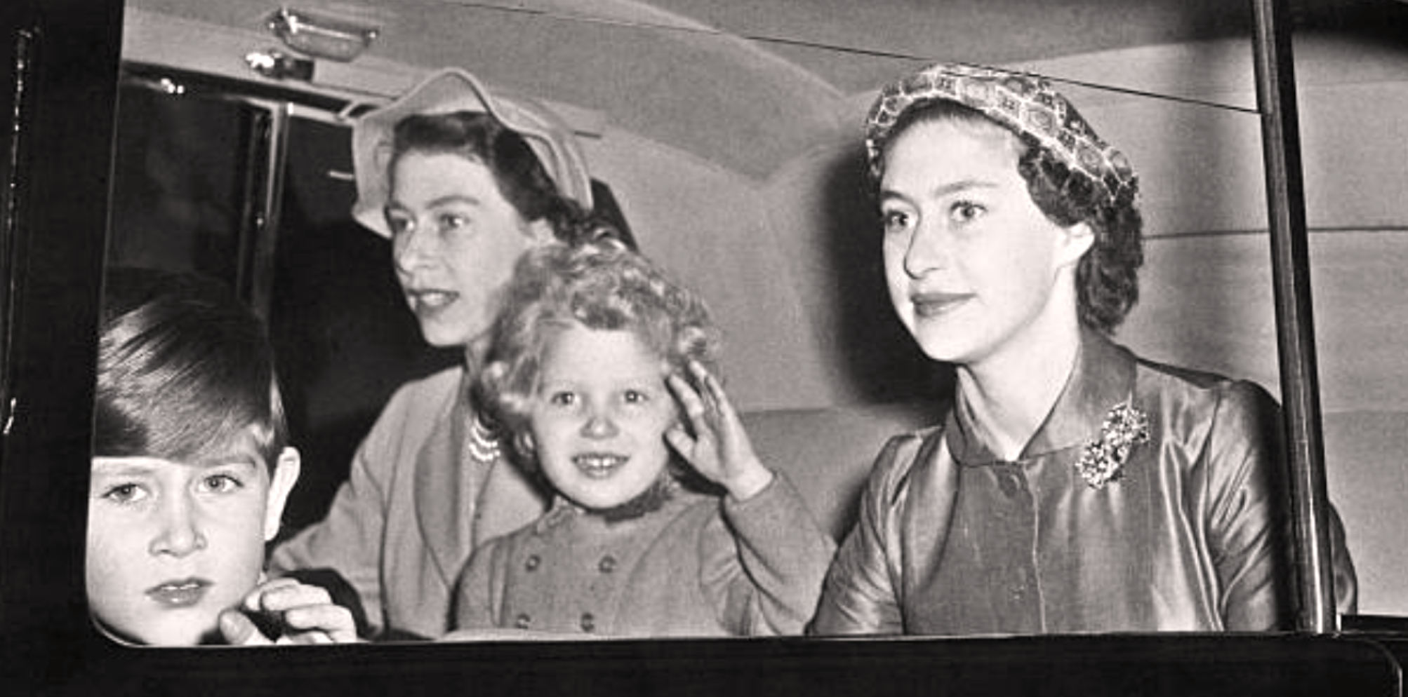 Royal Family returns to London, 1954 | The Royal Watcher