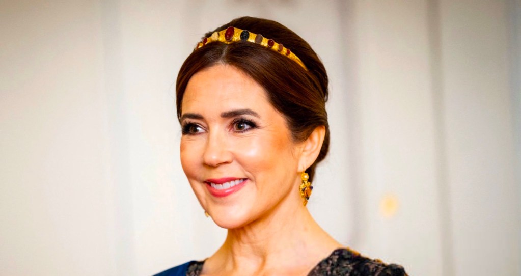 Queen Caroline Amalie’s Gold Tiara | The Royal Watcher
