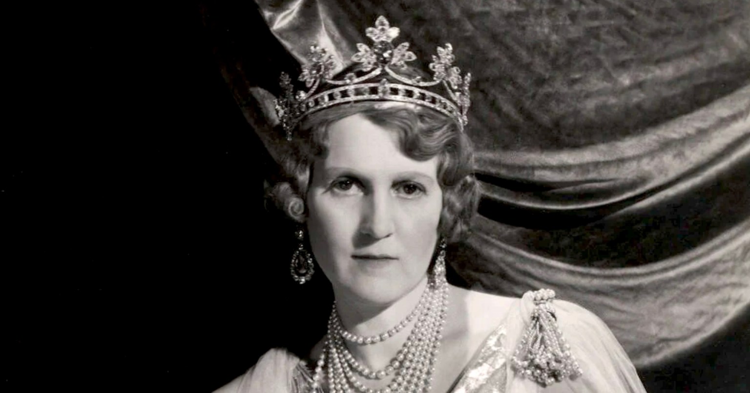 Northumberland Strawberry Leaf Coronet | The Royal Watcher