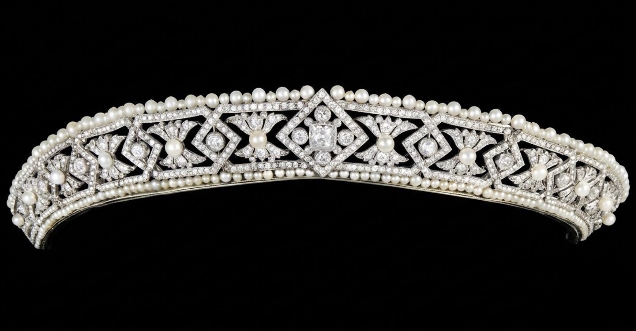 Queen Azizah’s Cartier Tiara on display in Melbourne | The Royal Watcher